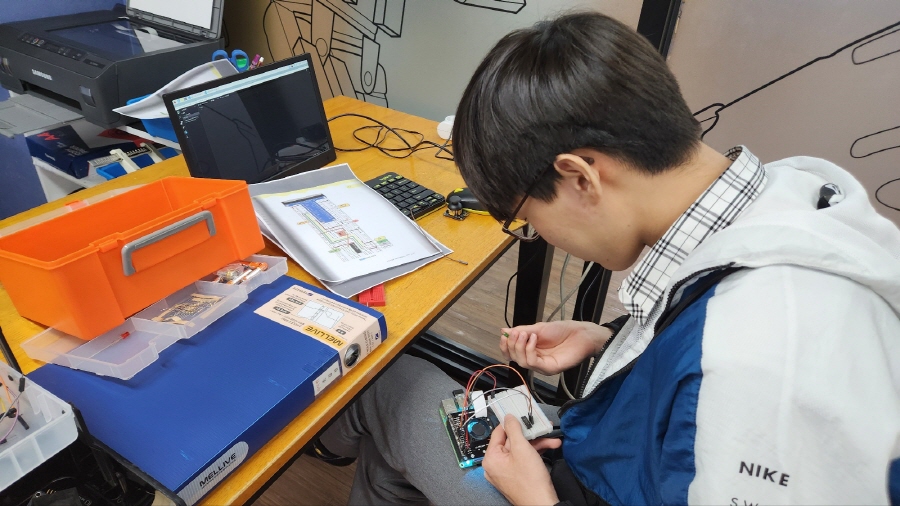 Epl 고급반 라즈베리파이와 Mcp3008칩 활용 수업 대구로봇학원 대구코딩학원
